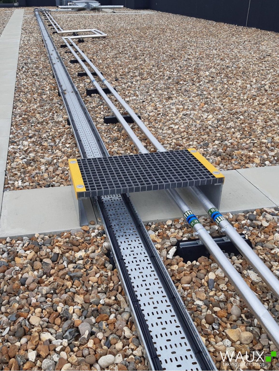 Heathside School - Waux